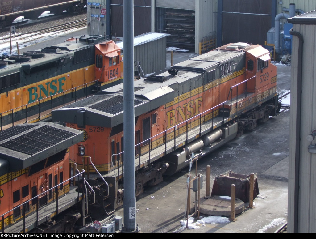 BNSF 5729